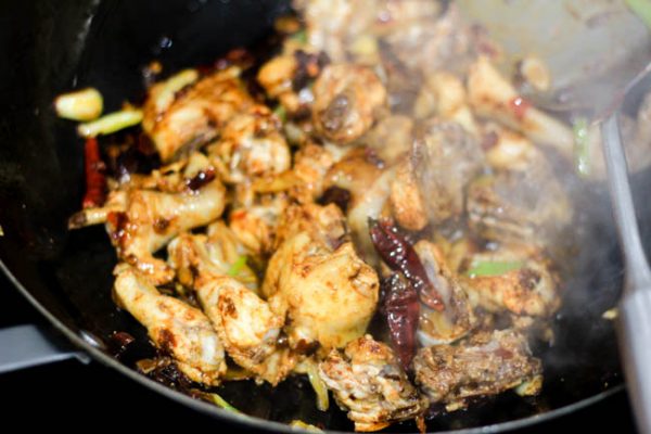 Xinjiang Big Plate Chicken 新疆大盘鸡 Xīn Jiāng Dà Pán Jī | The Hutong